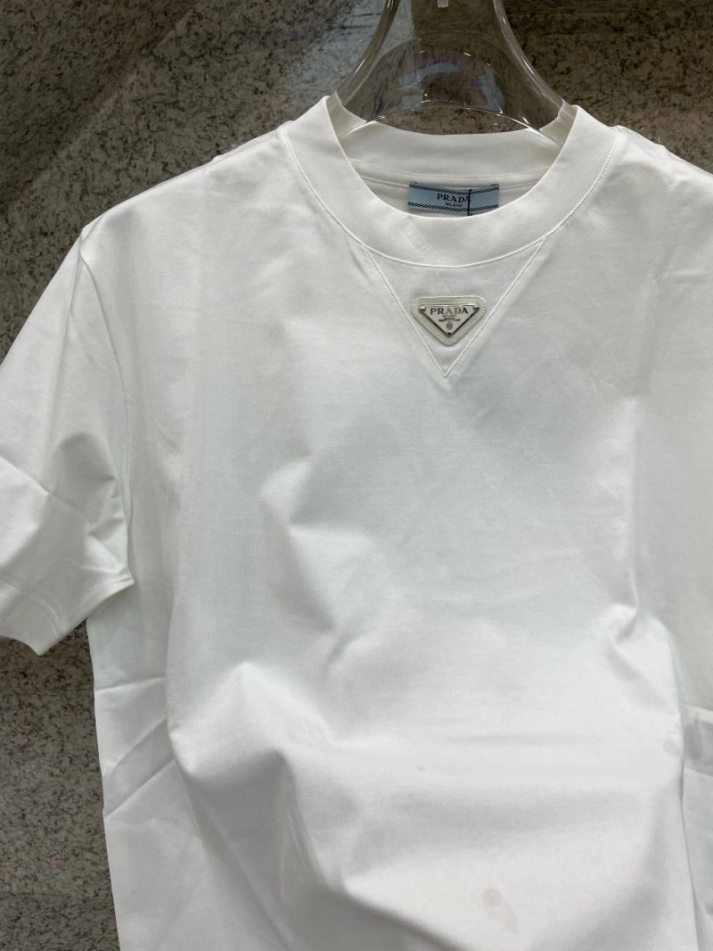 High fidelity Prada T-Shirts