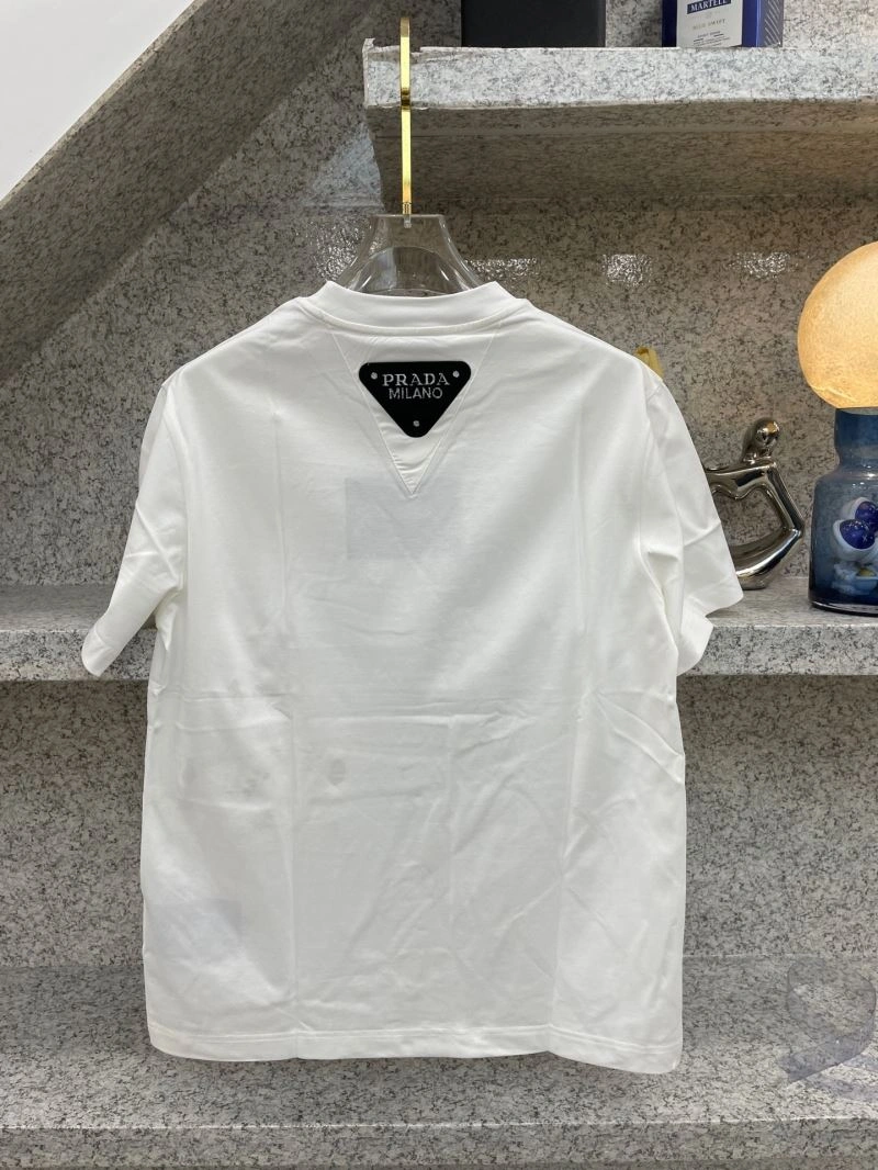 High fidelity Prada T-Shirts