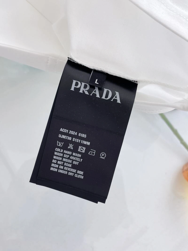 Accurate model Prada T-Shirts