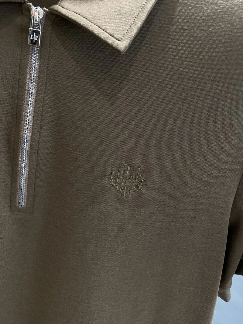 Low-cost Prada T-Shirts