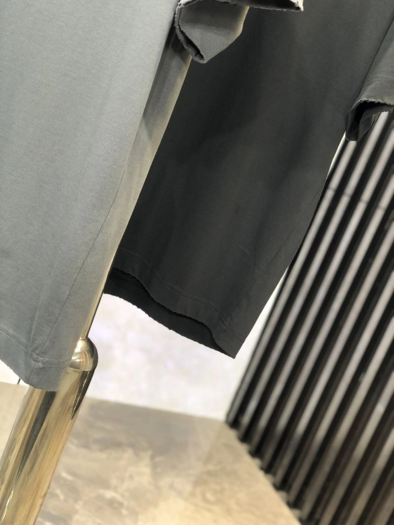 Cut-rate Prada T-Shirts