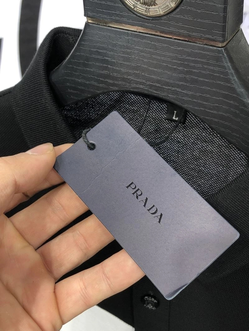 Bargain Prada T-Shirts