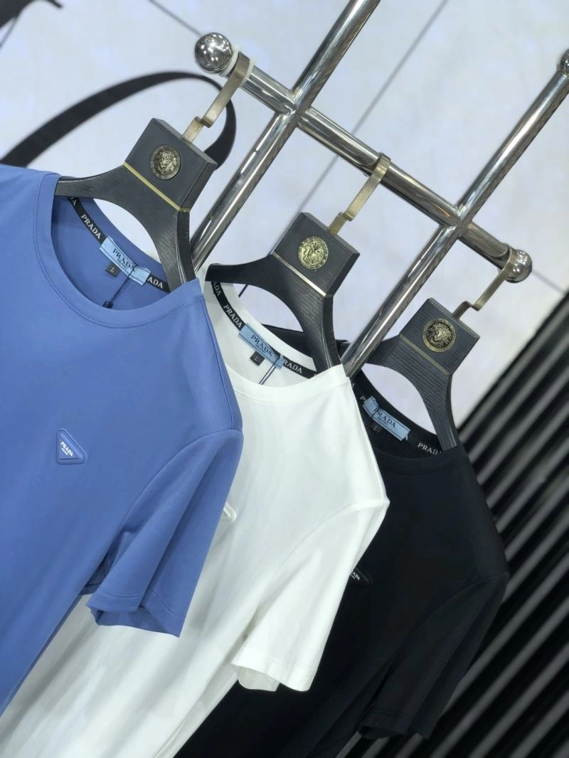 Bargain Prada T-Shirts