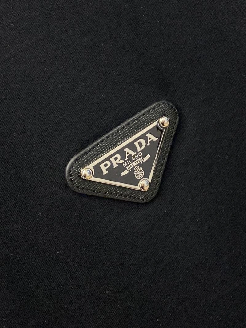 Low-cost Prada T-Shirts