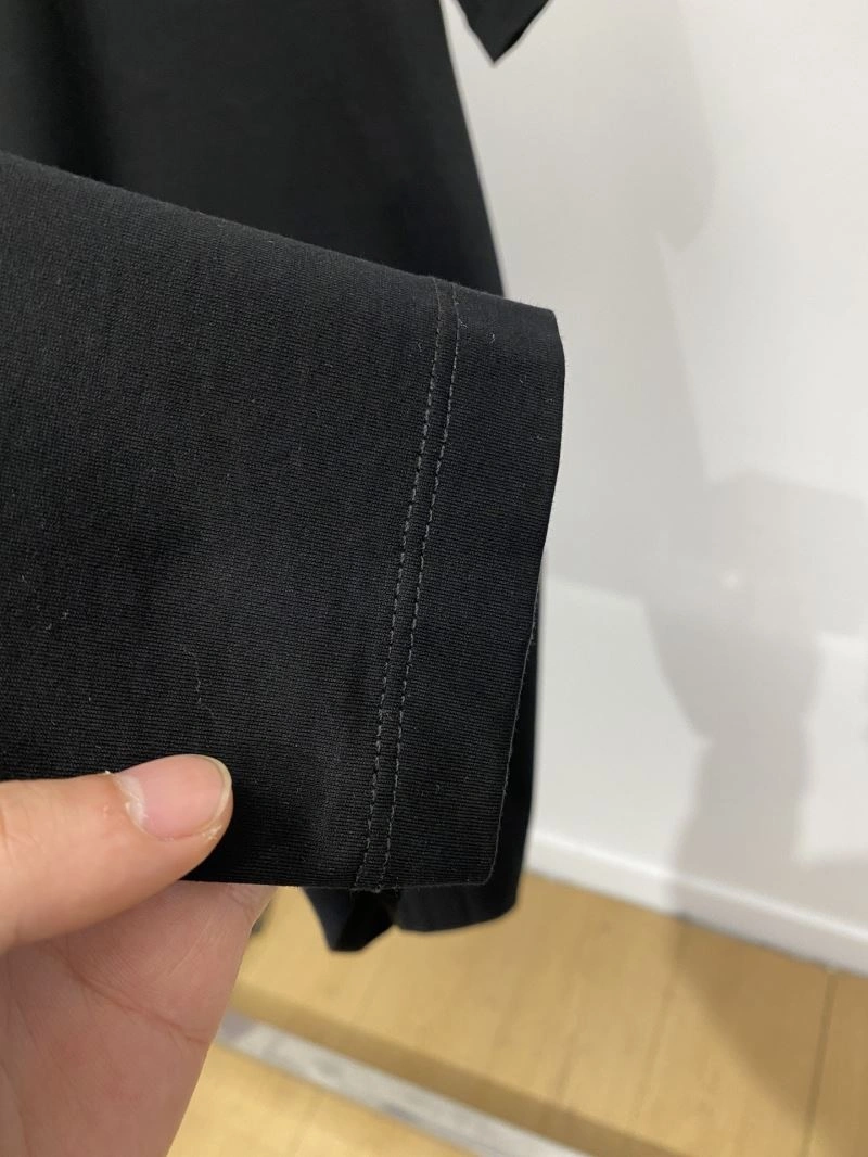 Low-cost Prada T-Shirts