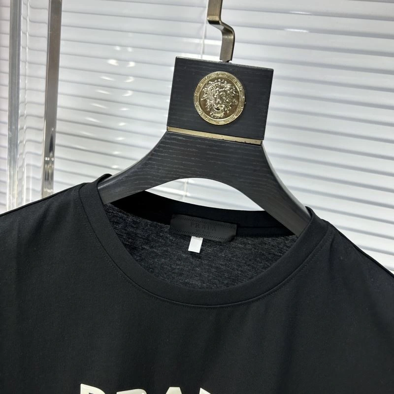 Inexpensive Prada T-Shirts
