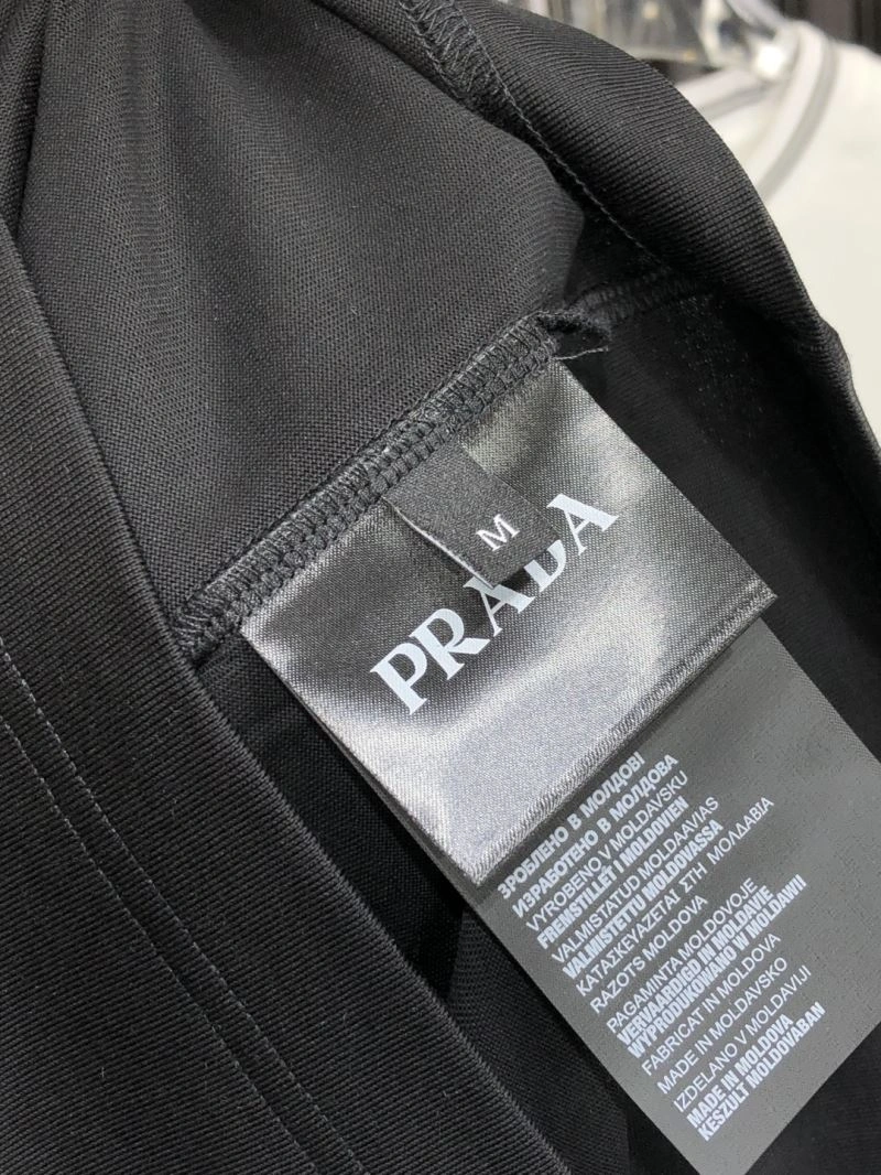 Accurate model Prada T-Shirts