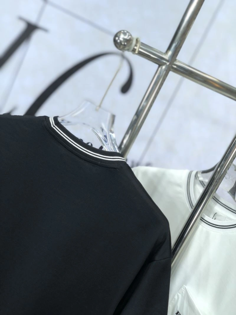 Accurate model Prada T-Shirts