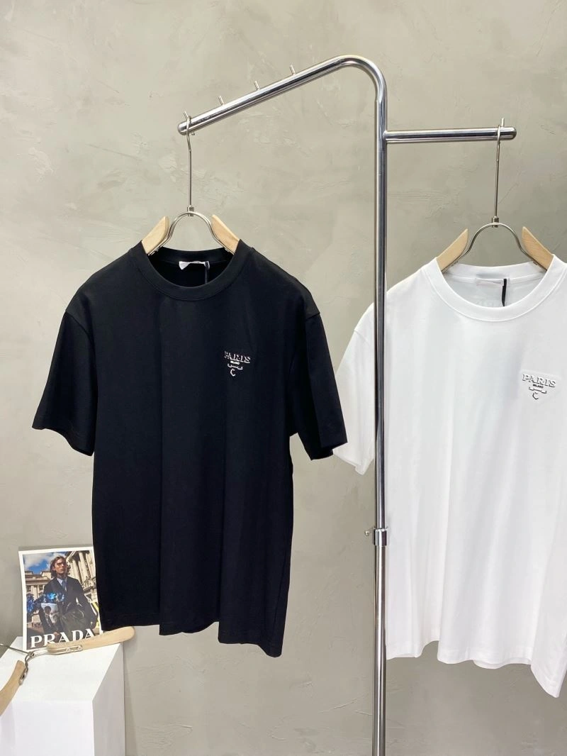 Low-cost Prada T-Shirts