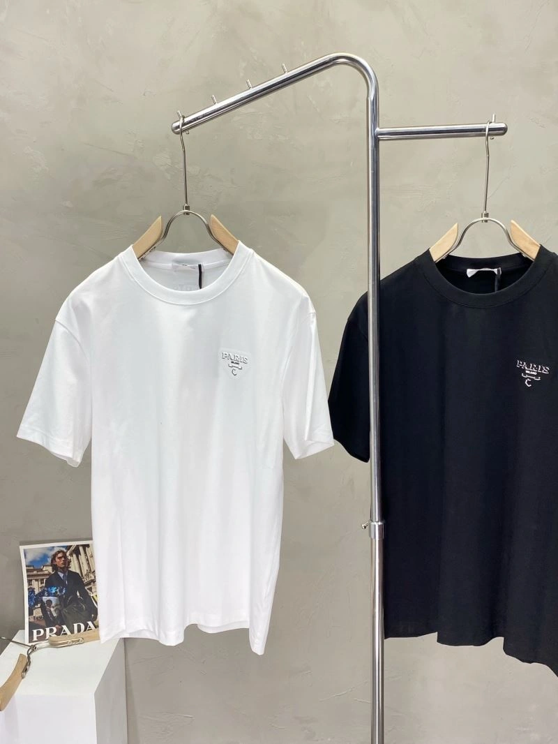 Low-cost Prada T-Shirts