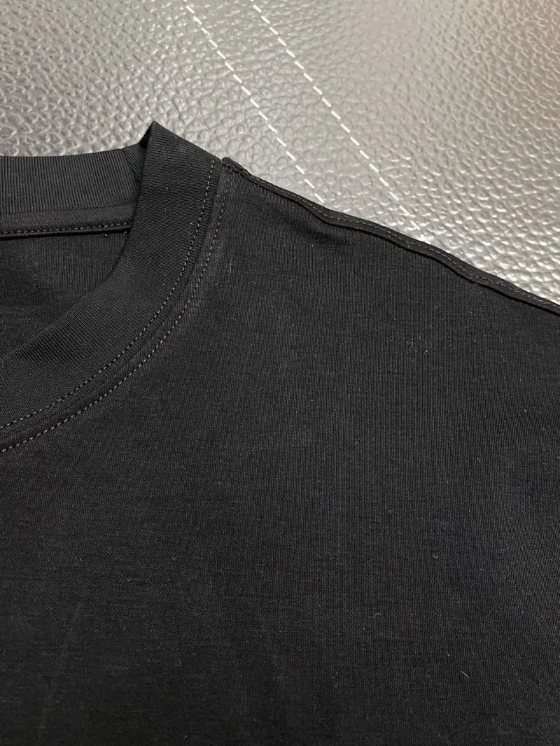Low-cost Prada T-Shirts