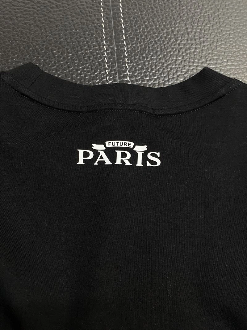 Low-cost Prada T-Shirts