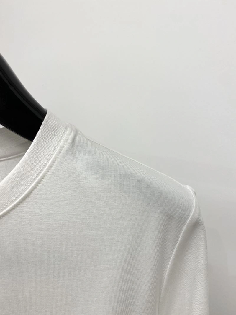 High fidelity Prada T-Shirts