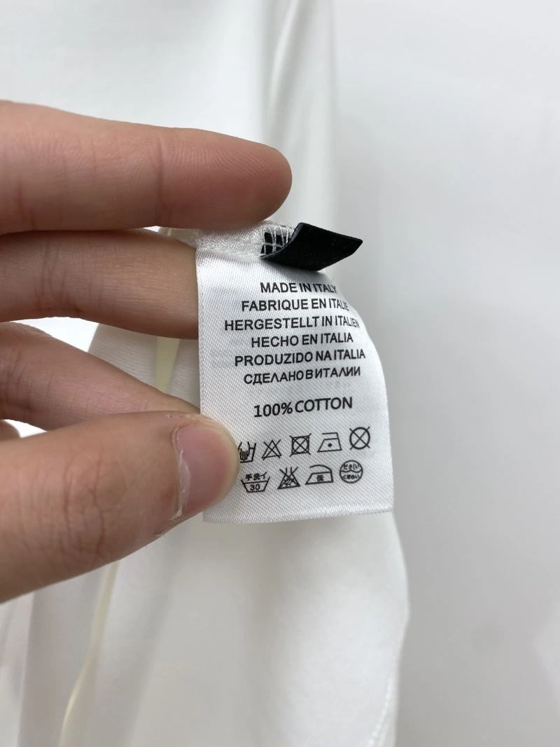 High fidelity Prada T-Shirts
