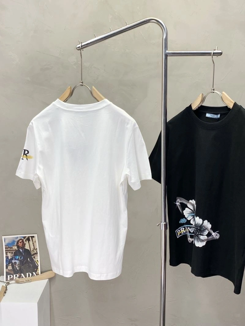 Inexpensive Prada T-Shirts