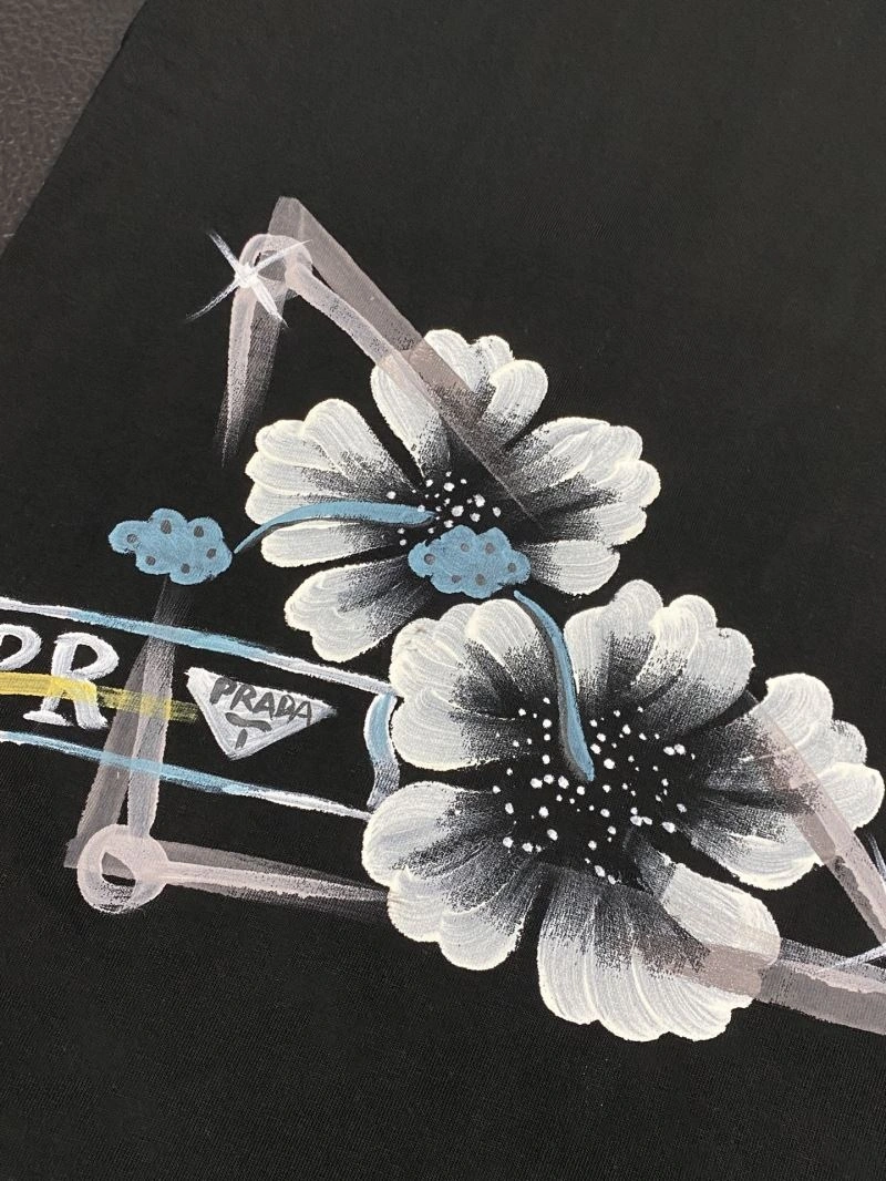 Inexpensive Prada T-Shirts