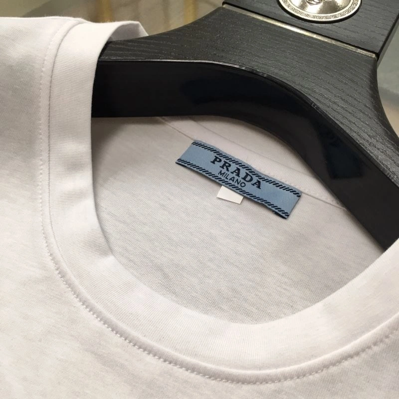Accurate model Prada T-Shirts