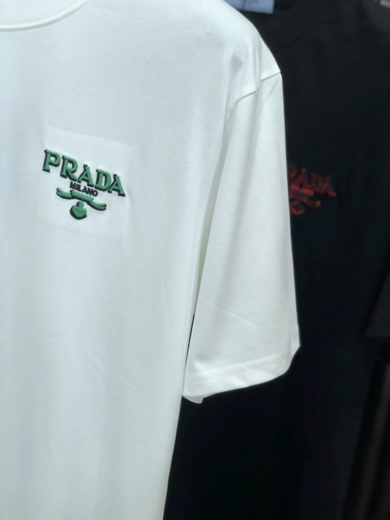 Low-cost Prada T-Shirts
