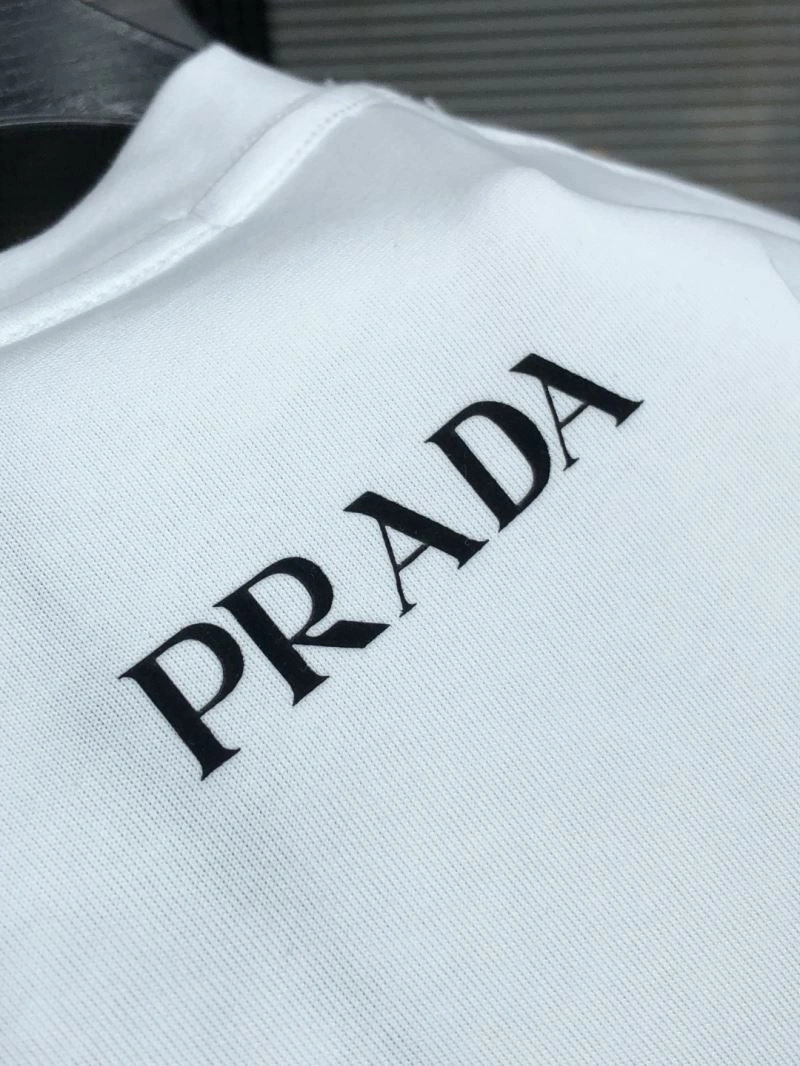 Low-cost Prada T-Shirts