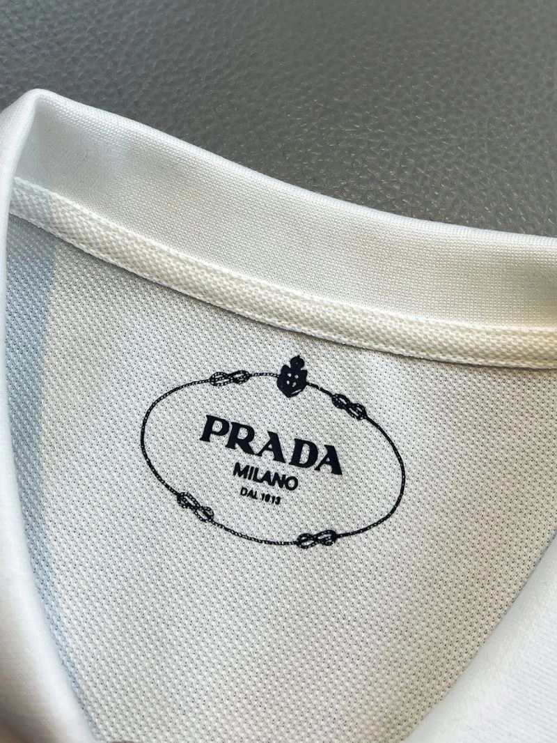 Accurate model Prada T-Shirts