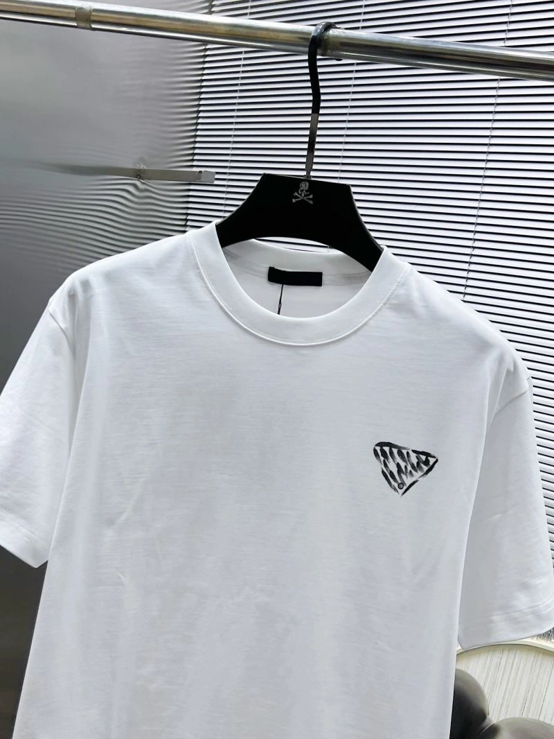 Discounted Prada T-Shirts