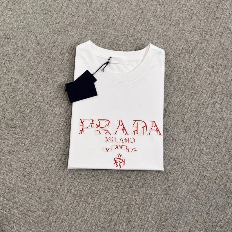Inexpensive Prada T-Shirts