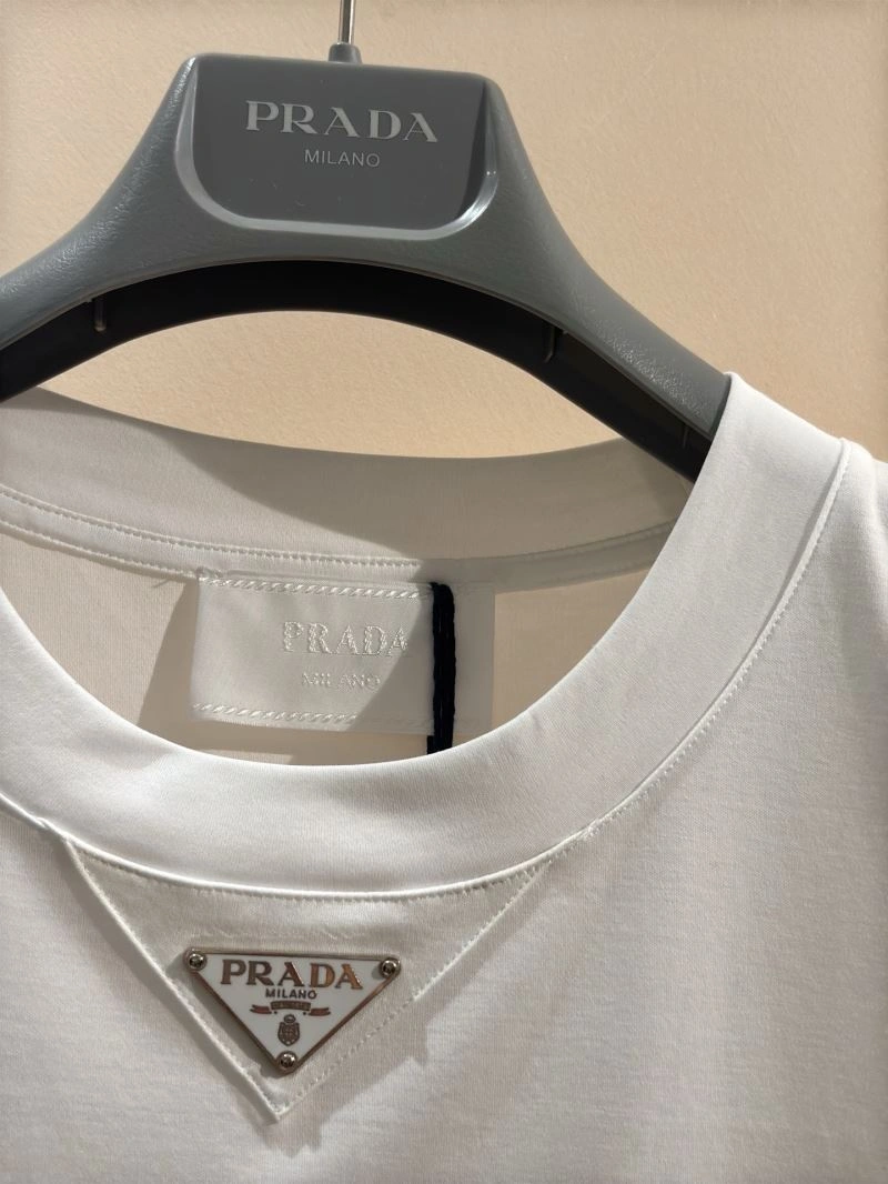 Accurate model Prada T-Shirts