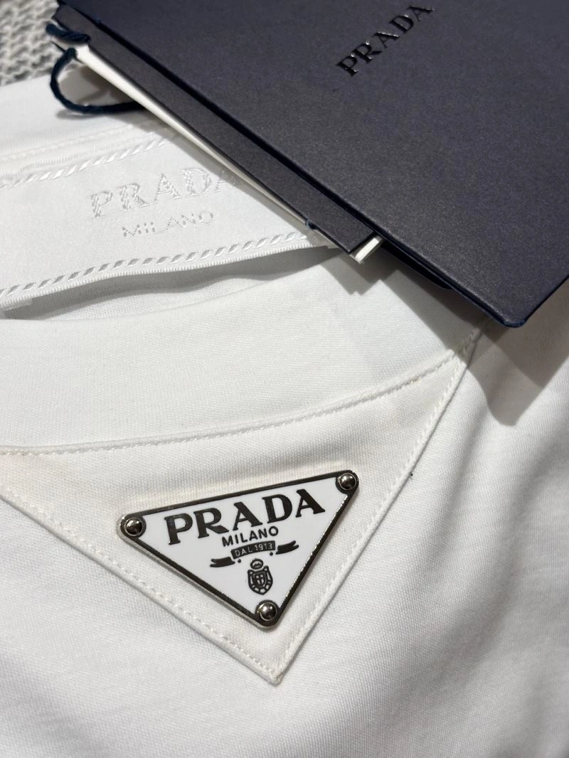 Accurate model Prada T-Shirts