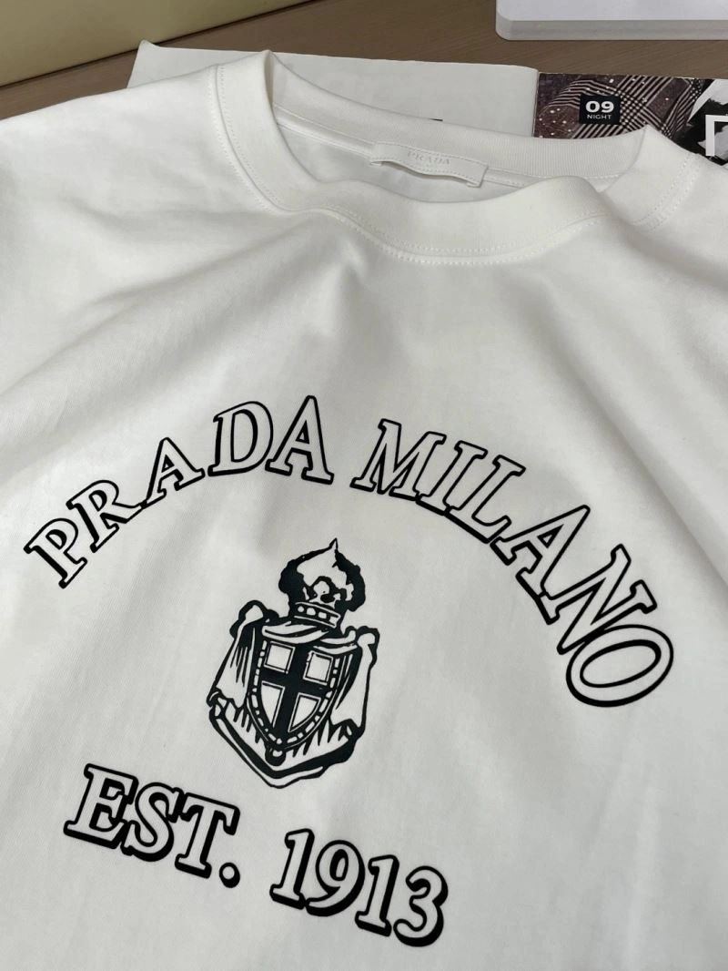 Accurate model Prada T-Shirts