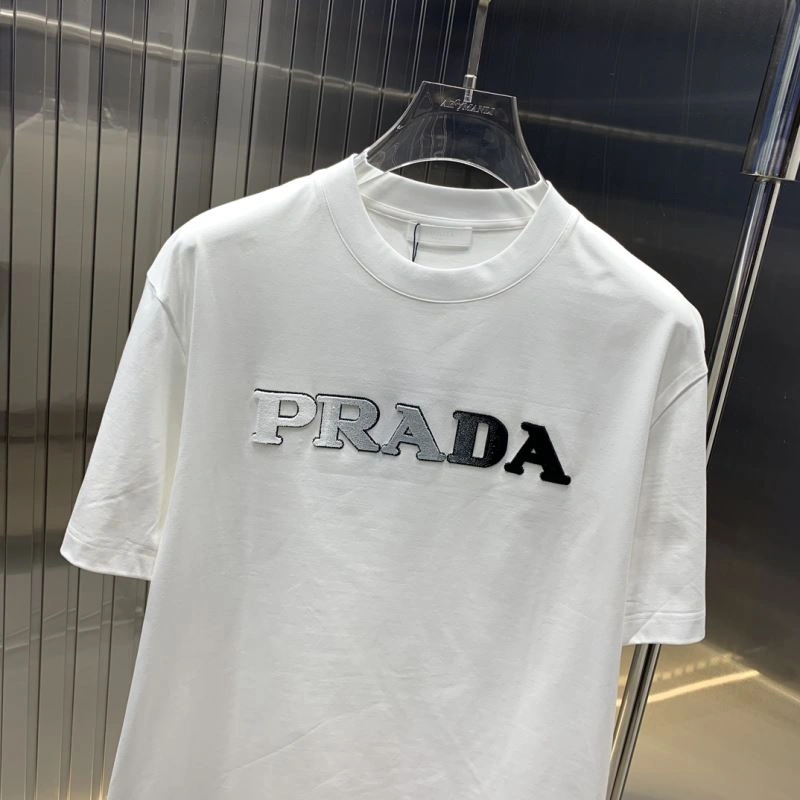 Inexpensive Prada T-Shirts