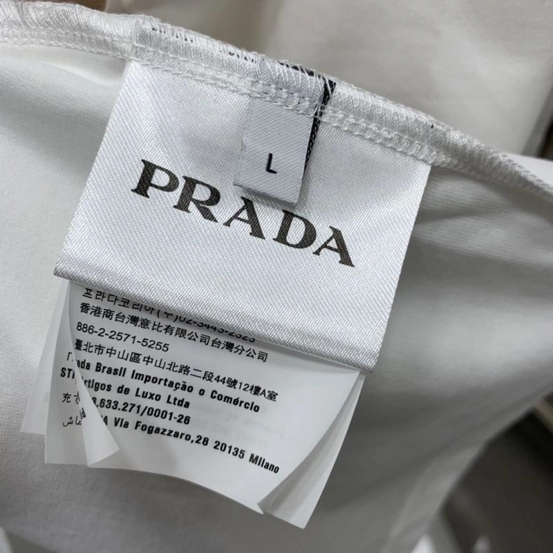 Inexpensive Prada T-Shirts
