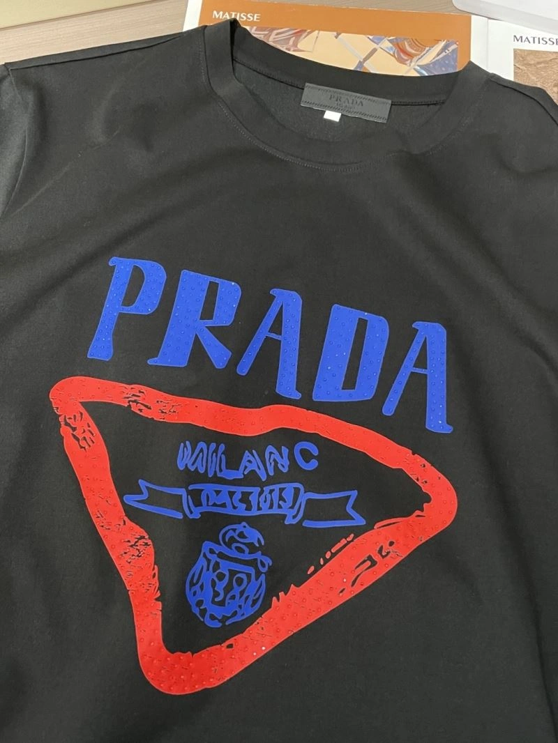 Low-cost Prada T-Shirts