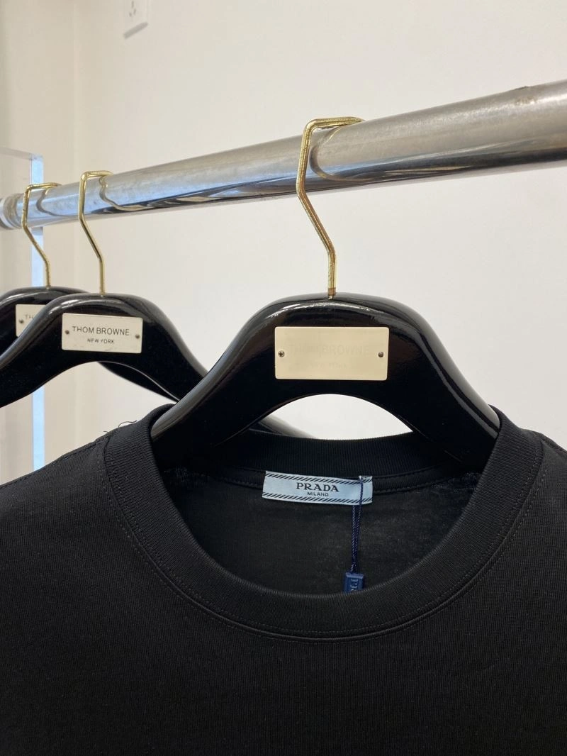 Accurate model Prada T-Shirts
