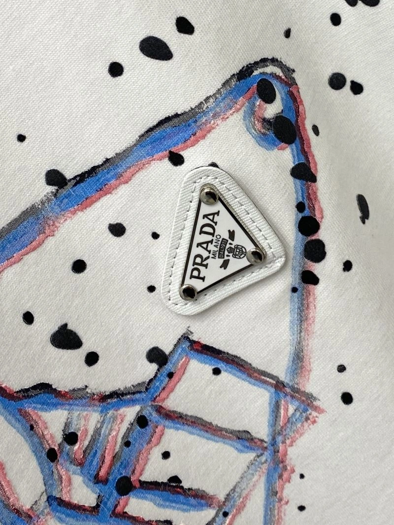 Low-cost Prada T-Shirts