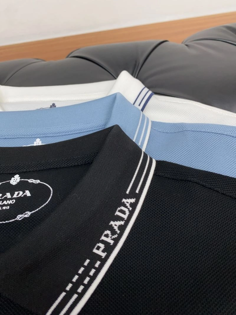 High fidelity Prada T-Shirts