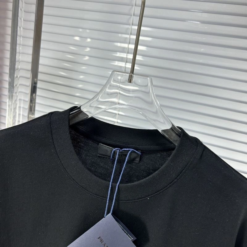 Bargain Prada T-Shirts