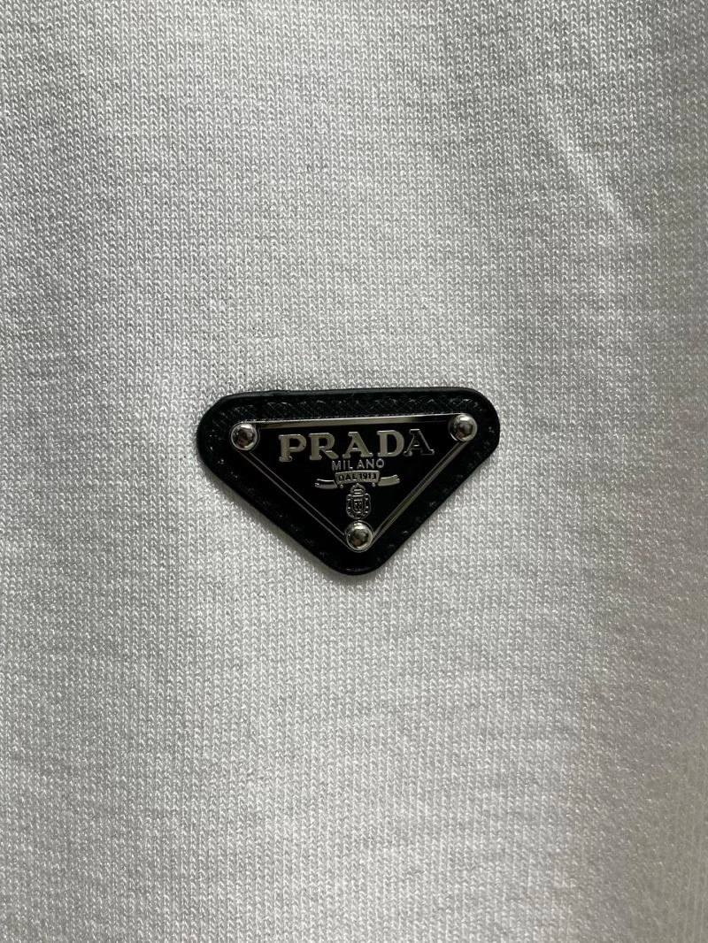 Inexpensive Prada T-Shirts