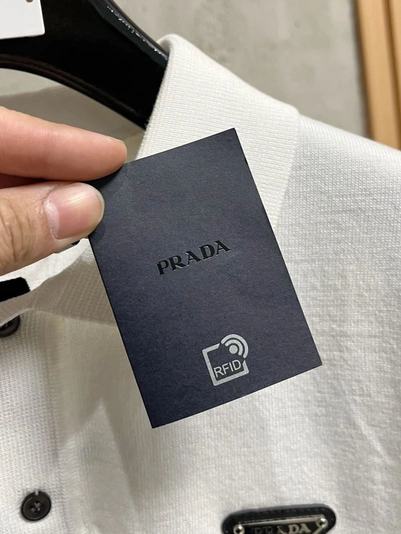 Inexpensive Prada T-Shirts