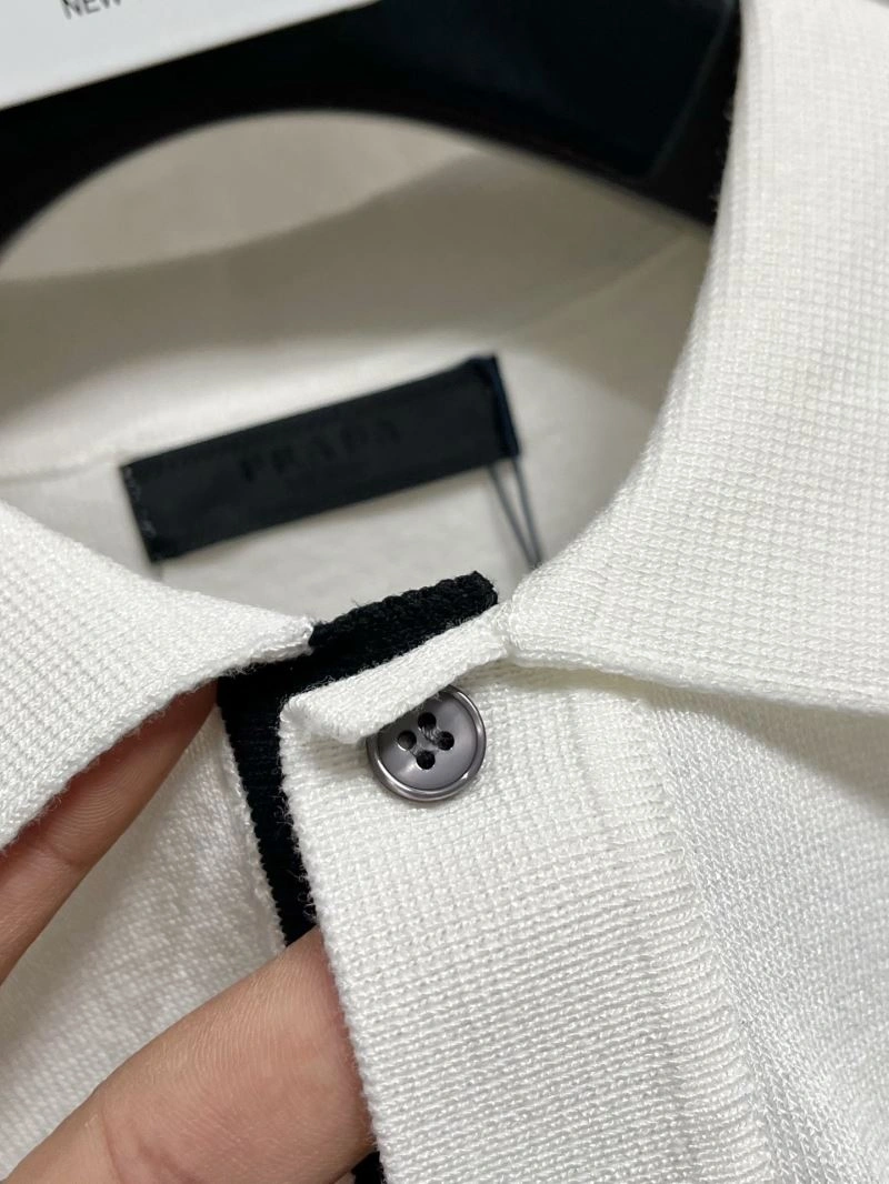 Inexpensive Prada T-Shirts
