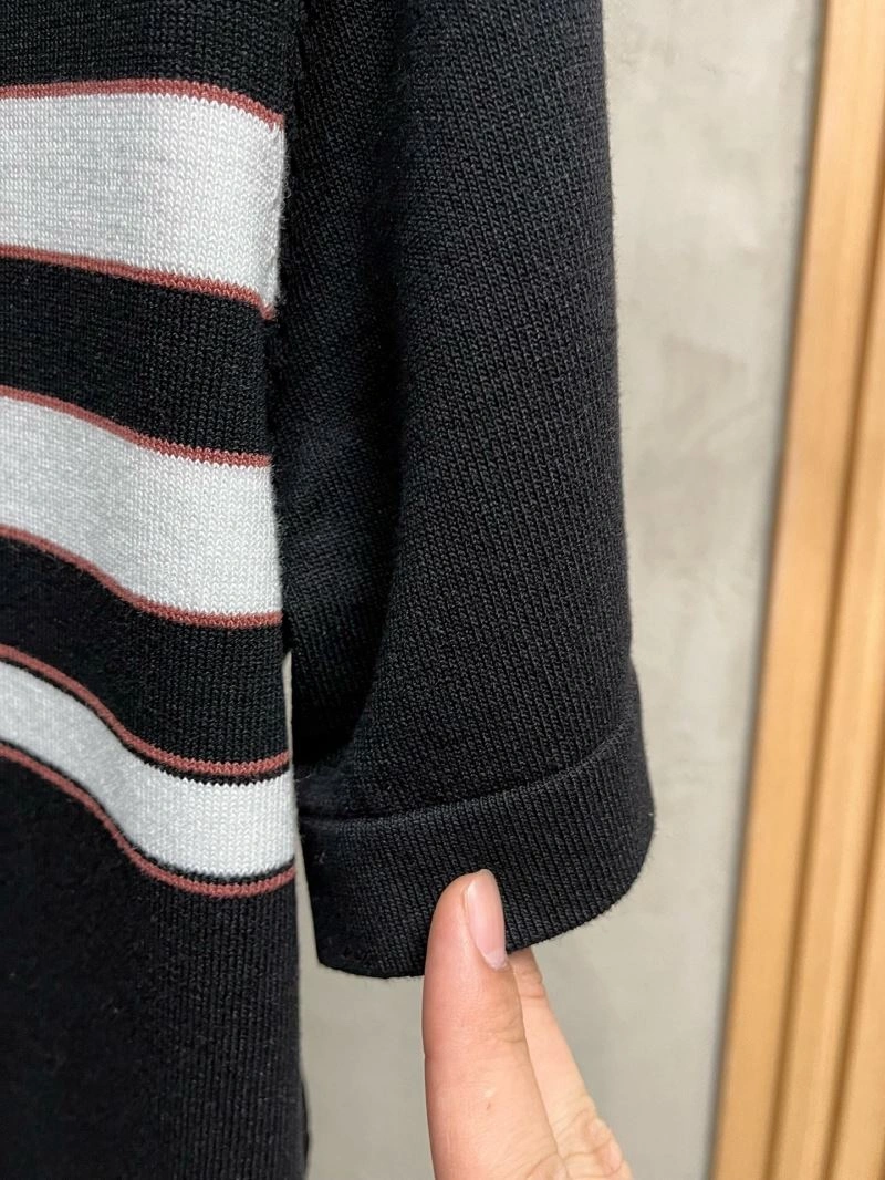 Bargain Prada T-Shirts