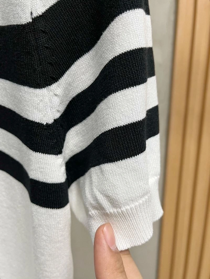 Factory-made Prada T-Shirts