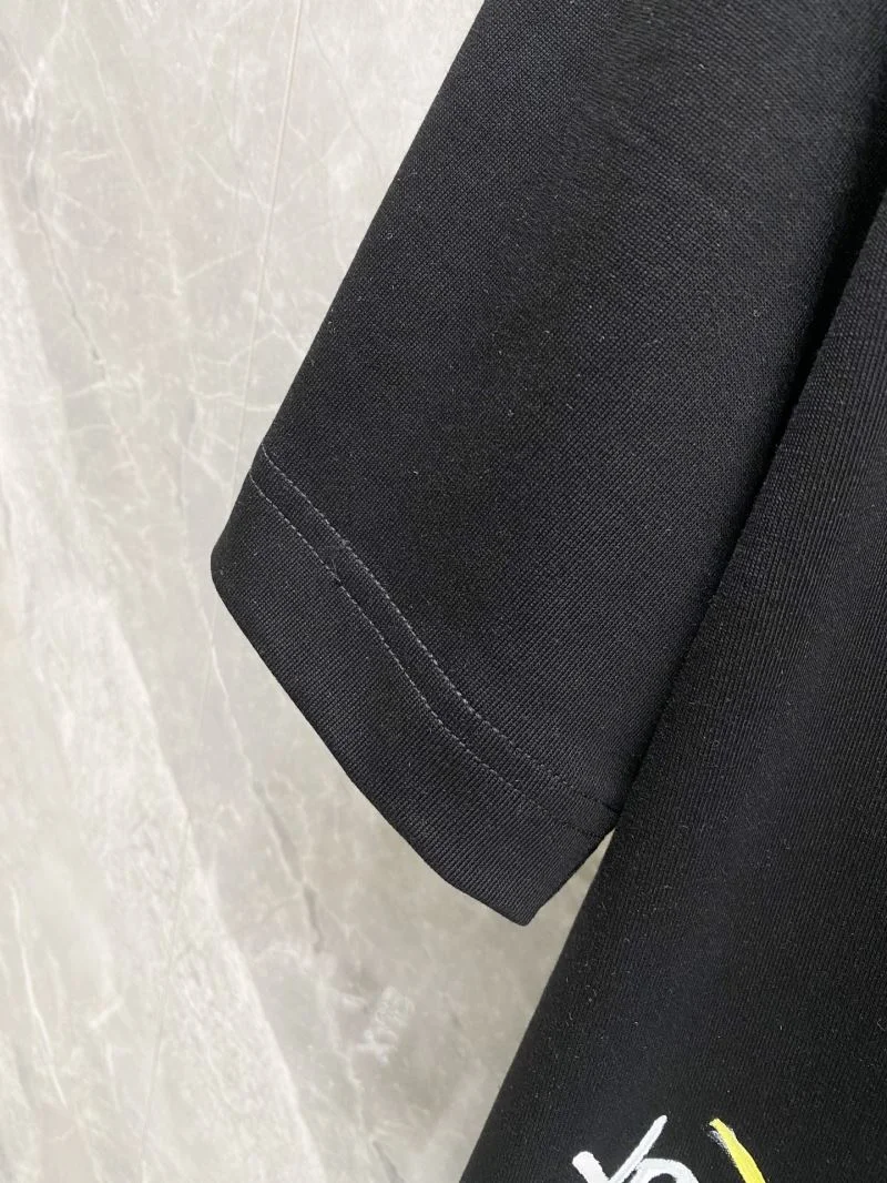 Cut-rate Prada T-Shirts