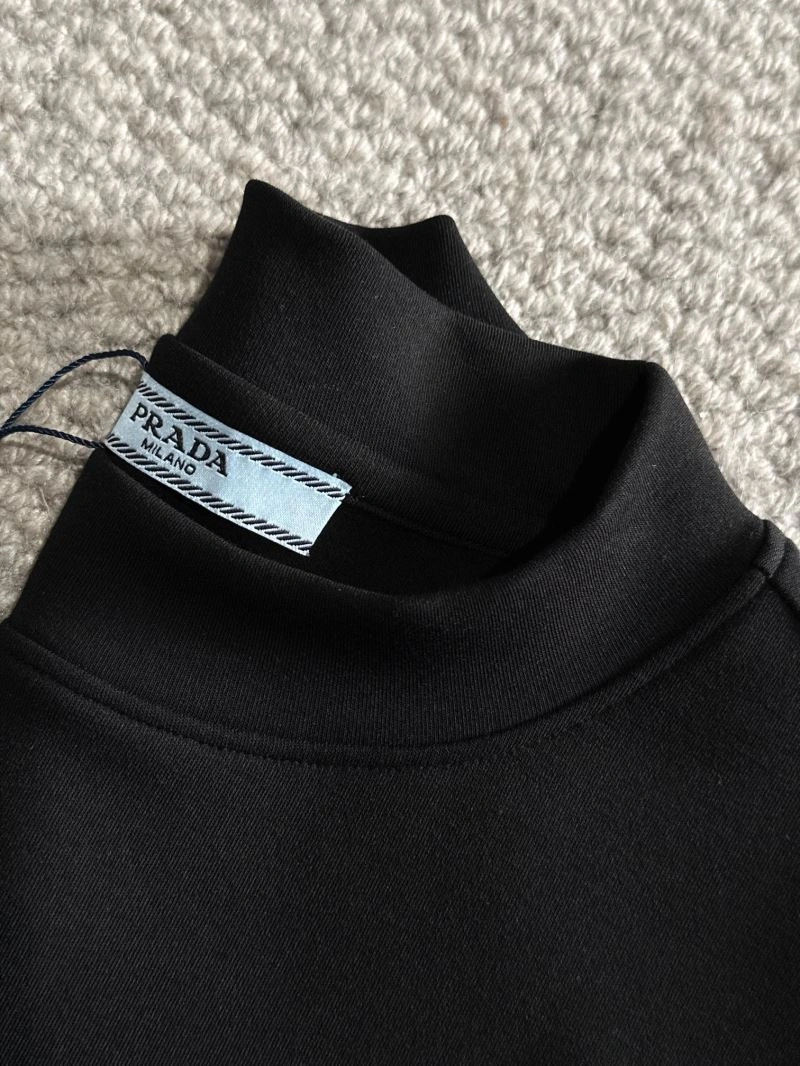 Low-cost Prada T-Shirts