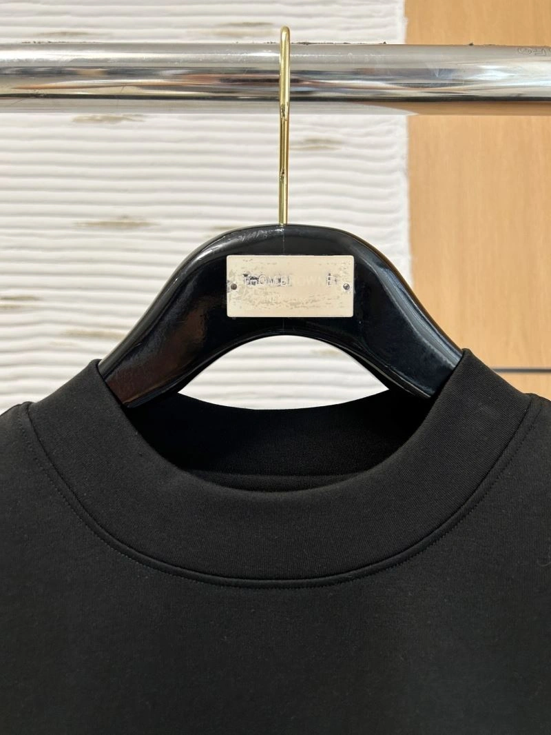 Cut-rate Prada T-Shirts