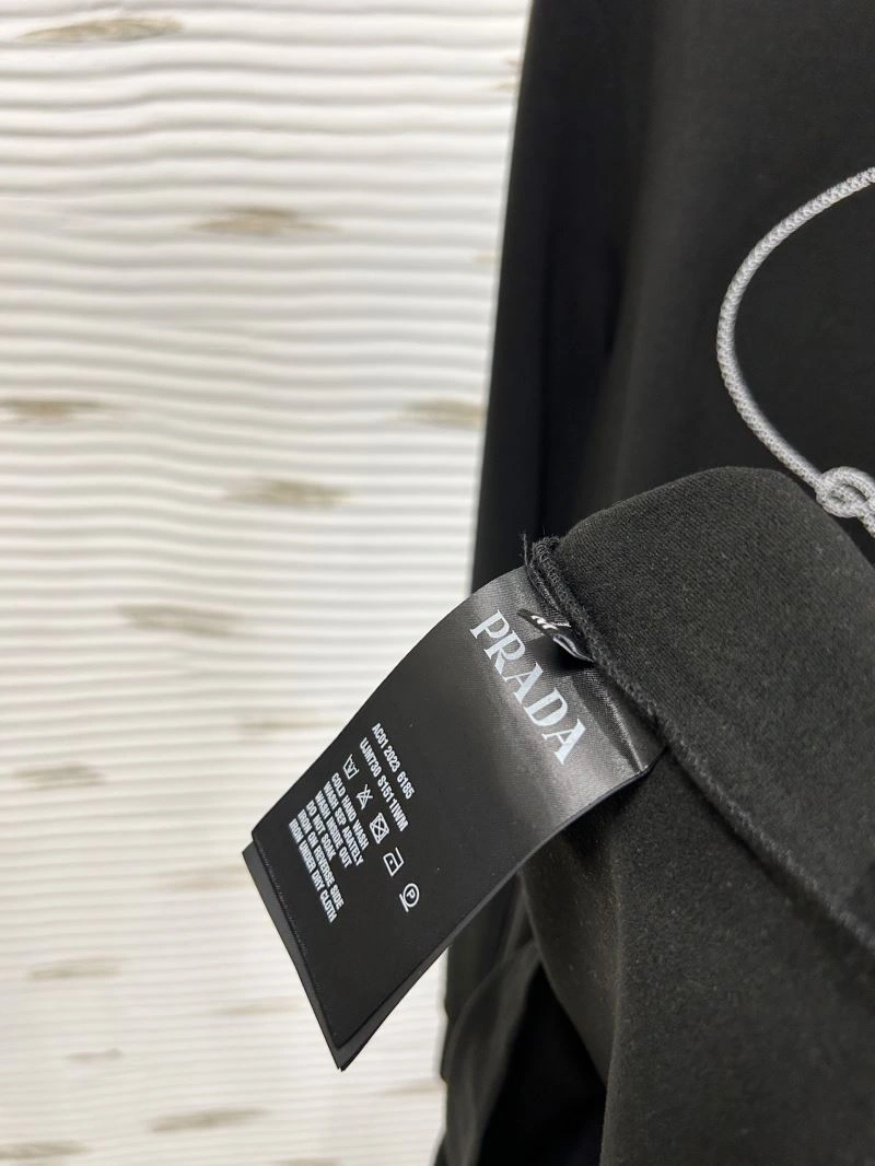 Cut-rate Prada T-Shirts