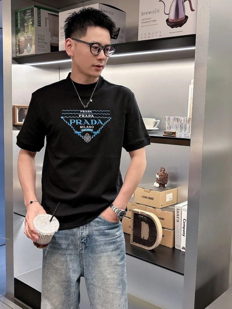 Inexpensive Prada T-Shirts