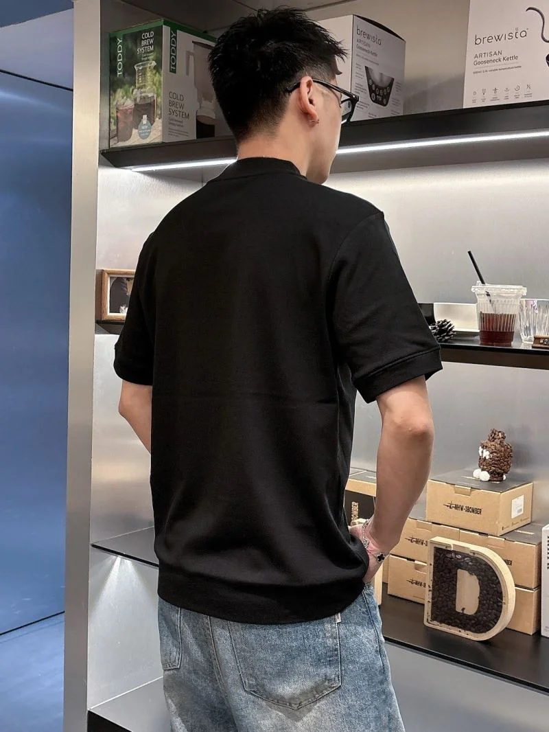 Inexpensive Prada T-Shirts