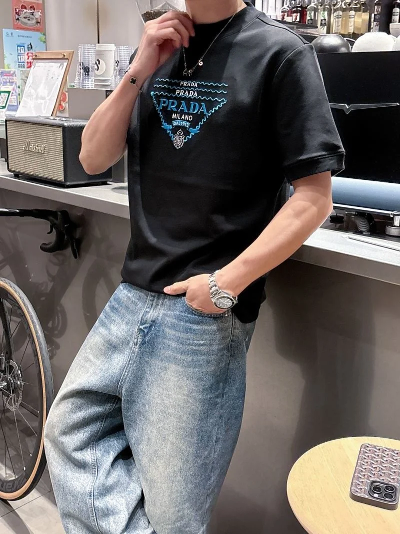 Inexpensive Prada T-Shirts