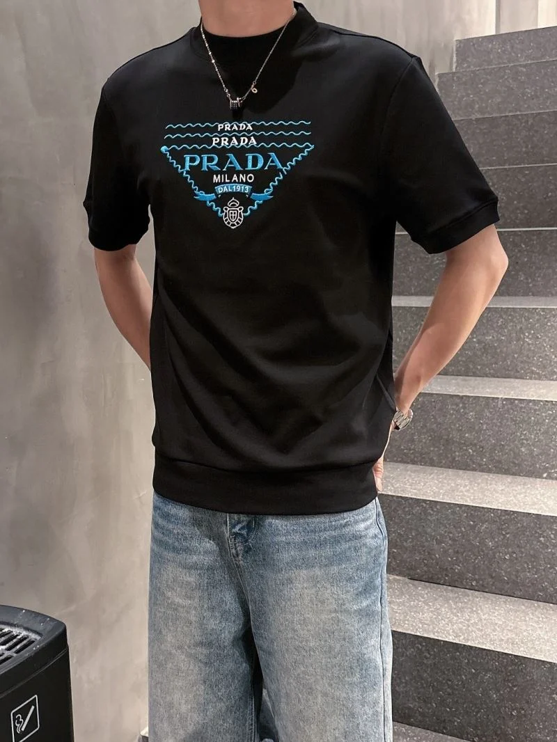 Inexpensive Prada T-Shirts
