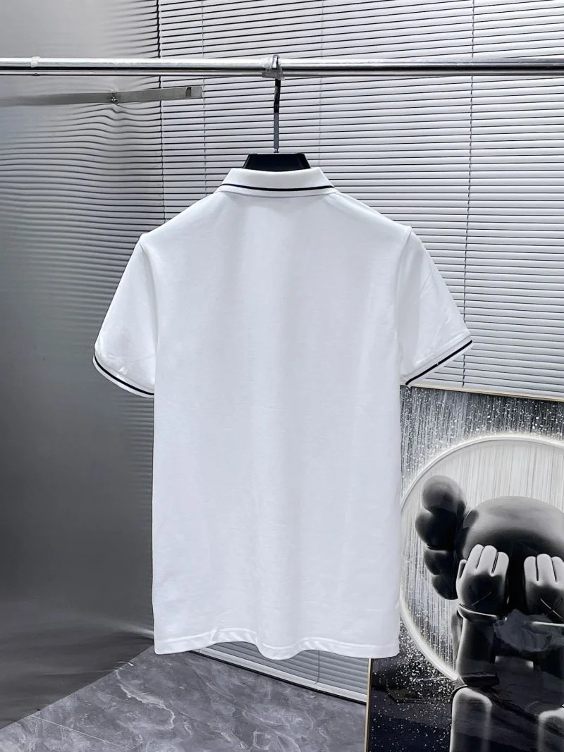 High fidelity Prada T-Shirts